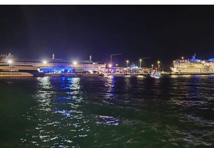 Umro vozač koji je automobilom upao u more noćas u splitskoj luci - Novo.hr